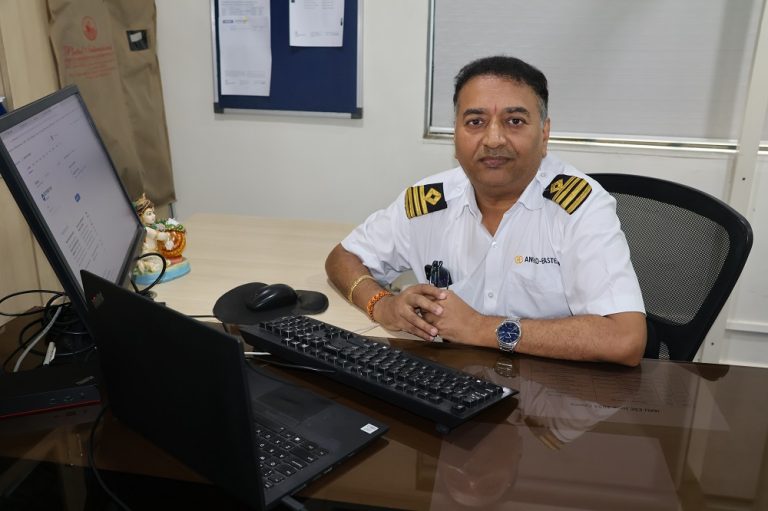 Faculty | Best-in-class Marine Faculty